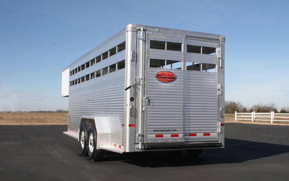 Sundowner Trailer Corporation - Rancher Gooseneck